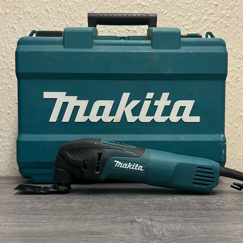 Pre-owned MAKITA TM3000C 240V MULTI TOOL WITH ACCESSORIES - Own4Less